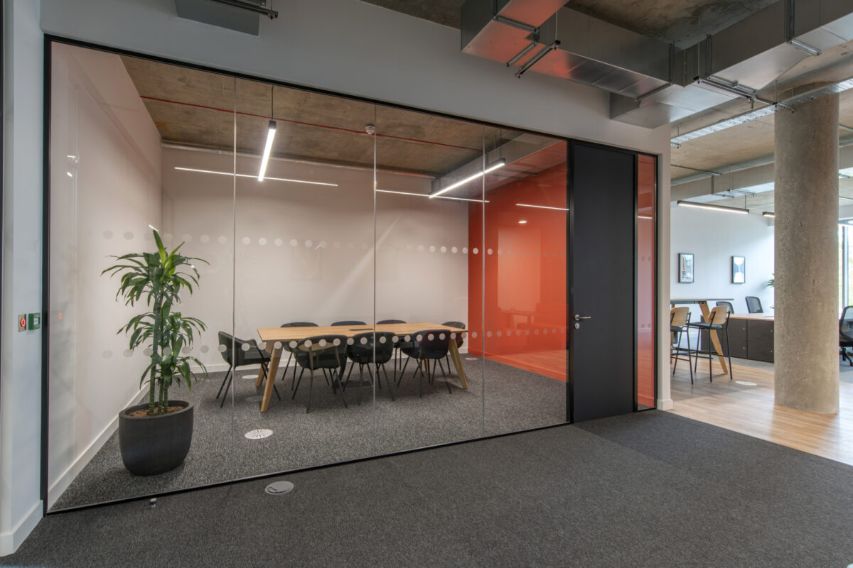 The new benchmark for working | Morgan Lovell